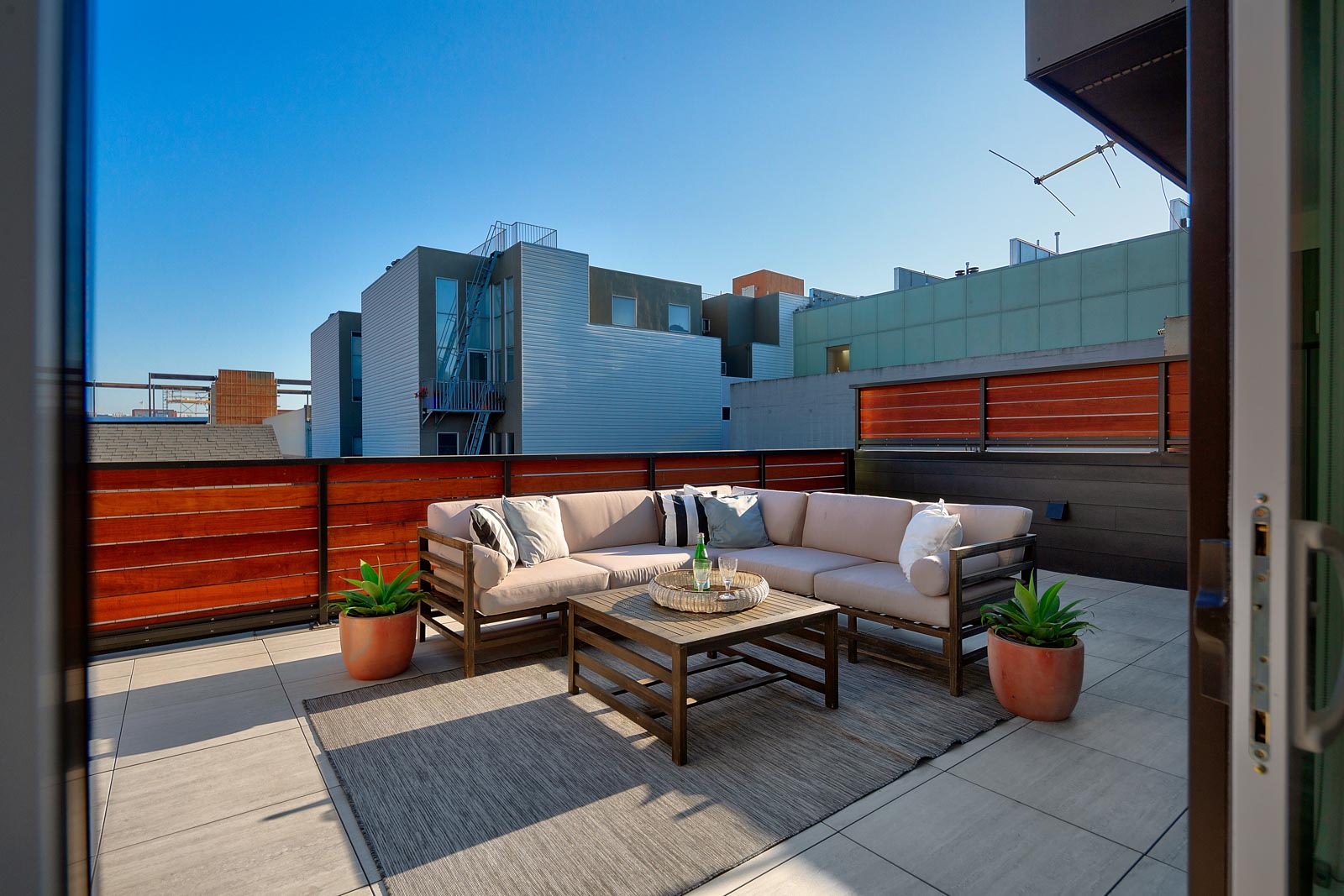 SoMa Apartments in San Francisco | The Slate Residences